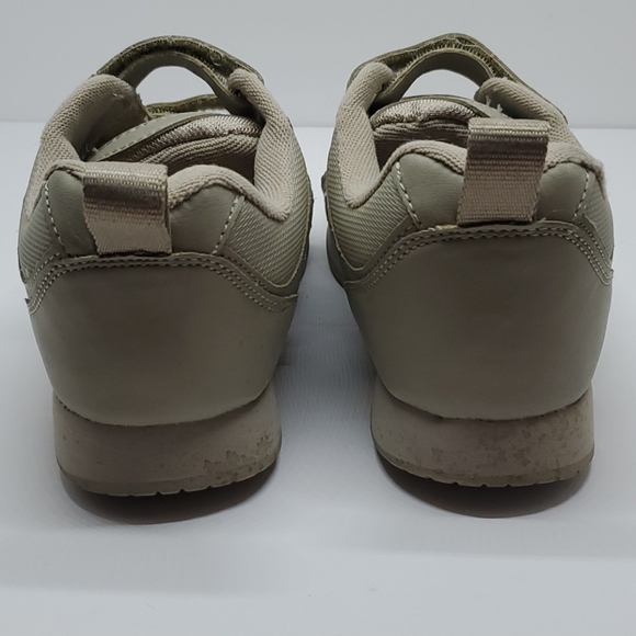 EZ Strider | Shoes | Ez Strider Taupetan Velcro Shoes 65 W | Poshmark